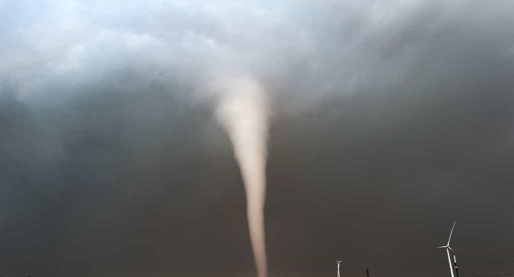 Images spectaculaires d’un tuba qui s’est formé dans l’Aisne